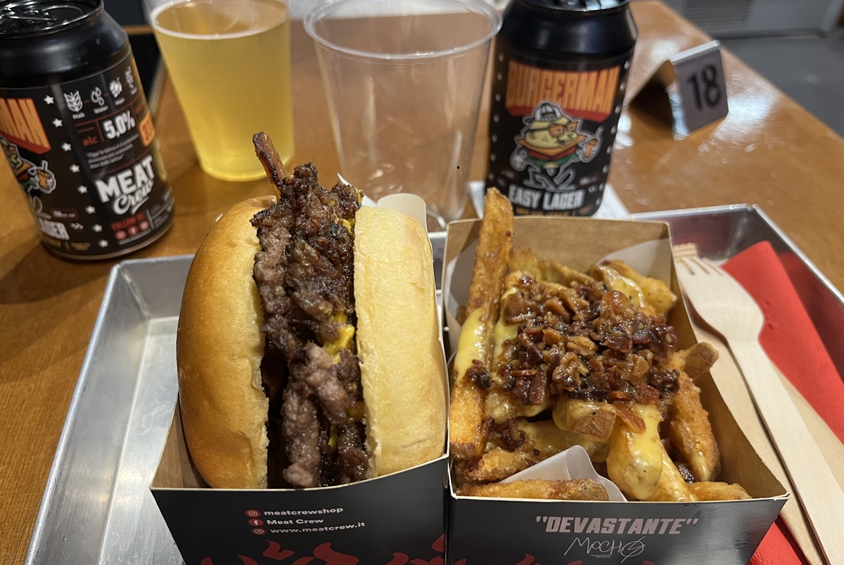 Recensione di Meat Crew: fast food dello youtuber Mocho - Milan Foodie ...